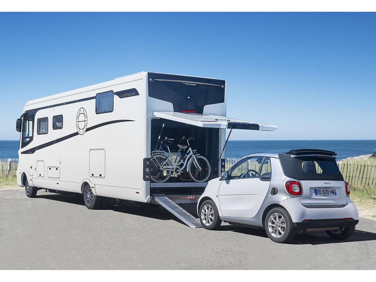 Der Le Voyageur Liner 9.3 QD CAR bei heycamp.de
